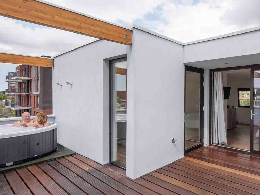 Float House