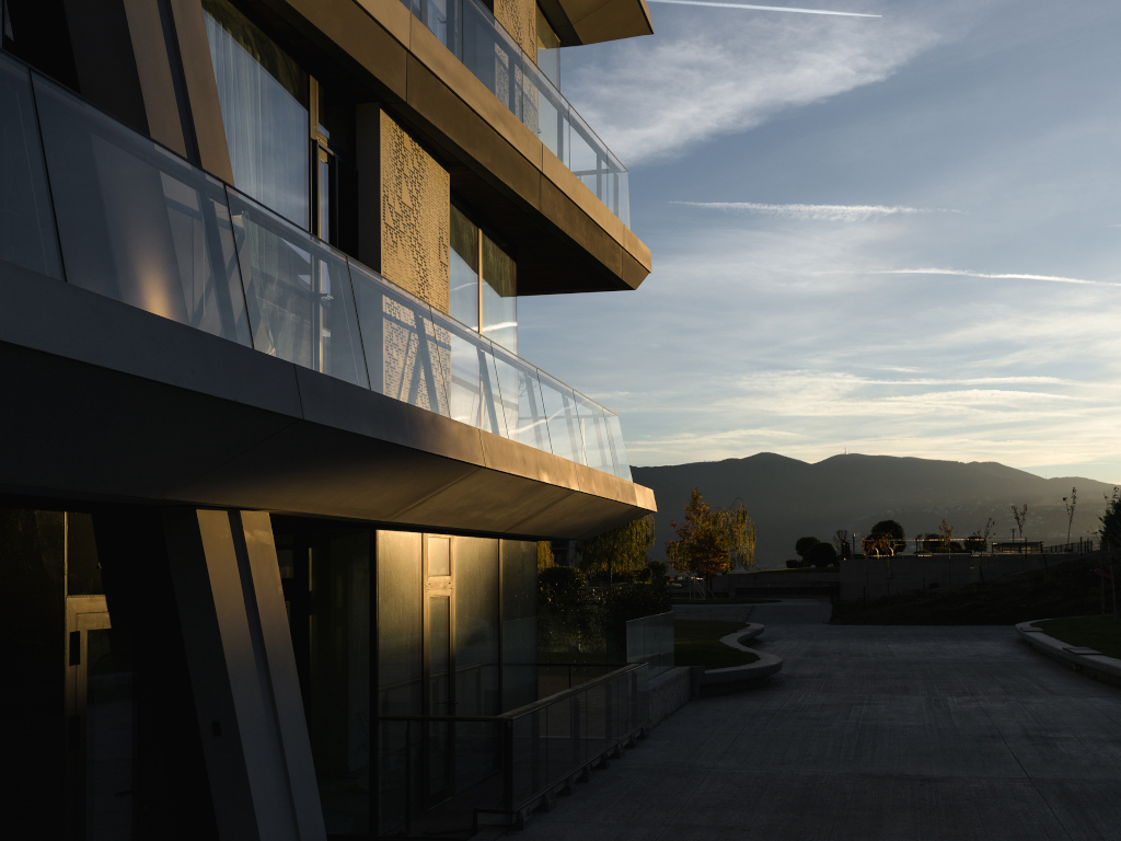 Lisi Green Tower