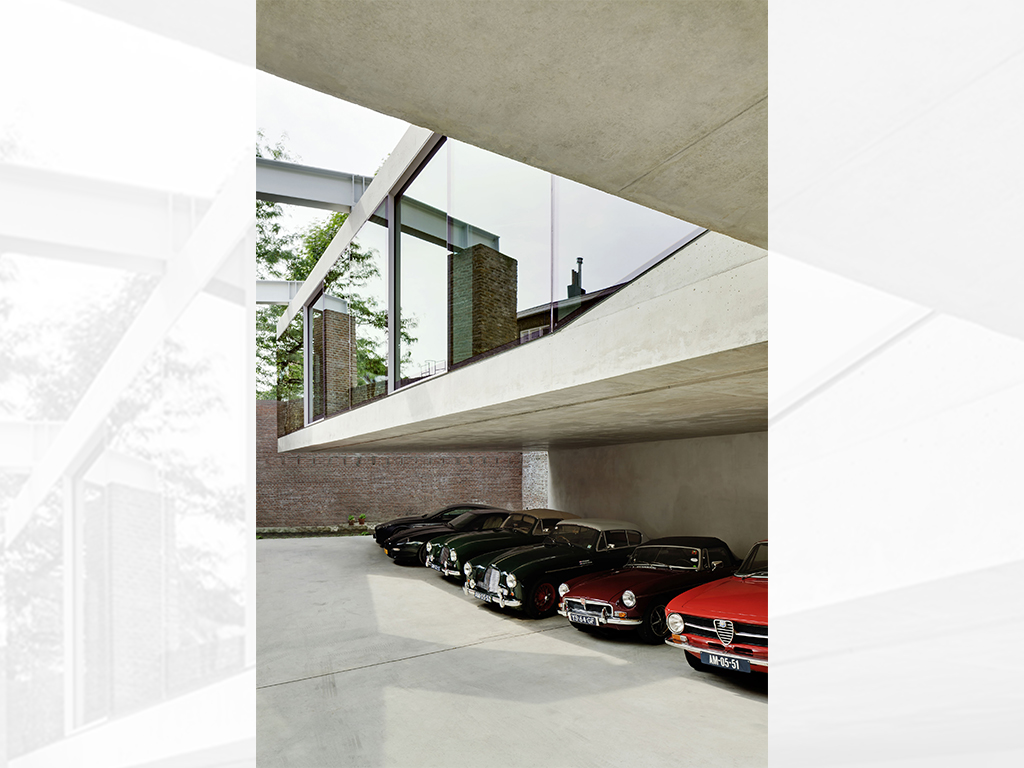 V House